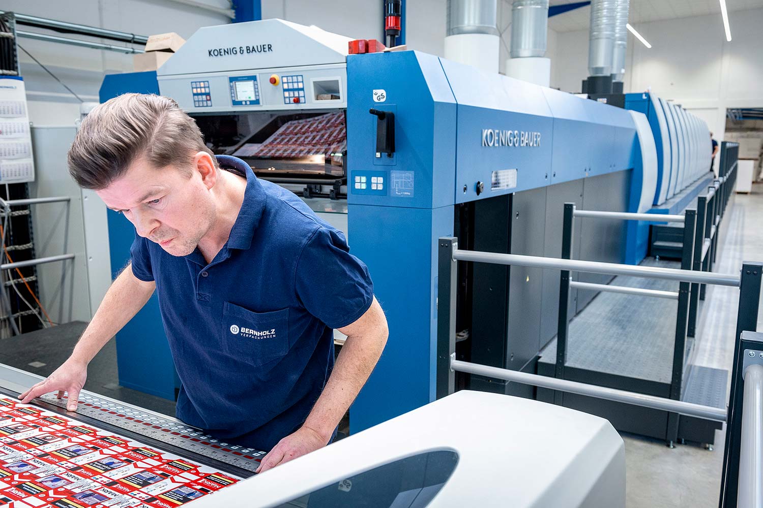 Druckqualität bis ins kleinste Detail überwacht | Koenig & Bauer MetalPrint