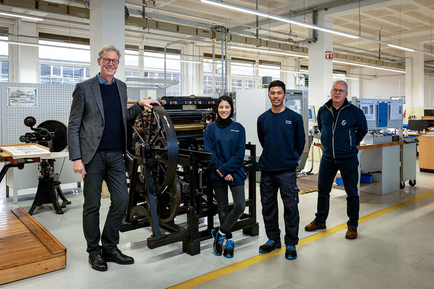 Koenig & Bauer again offers training to two refugees at the Radebeul ...