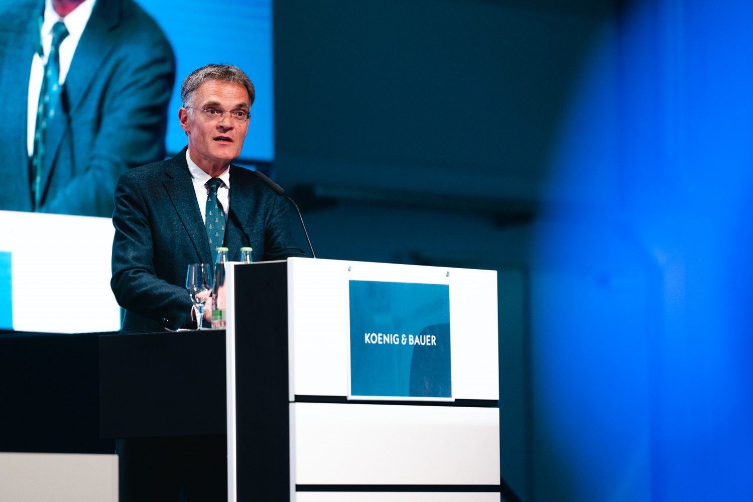 Successful metamorphosis of numbers and product experience: Koenig ...